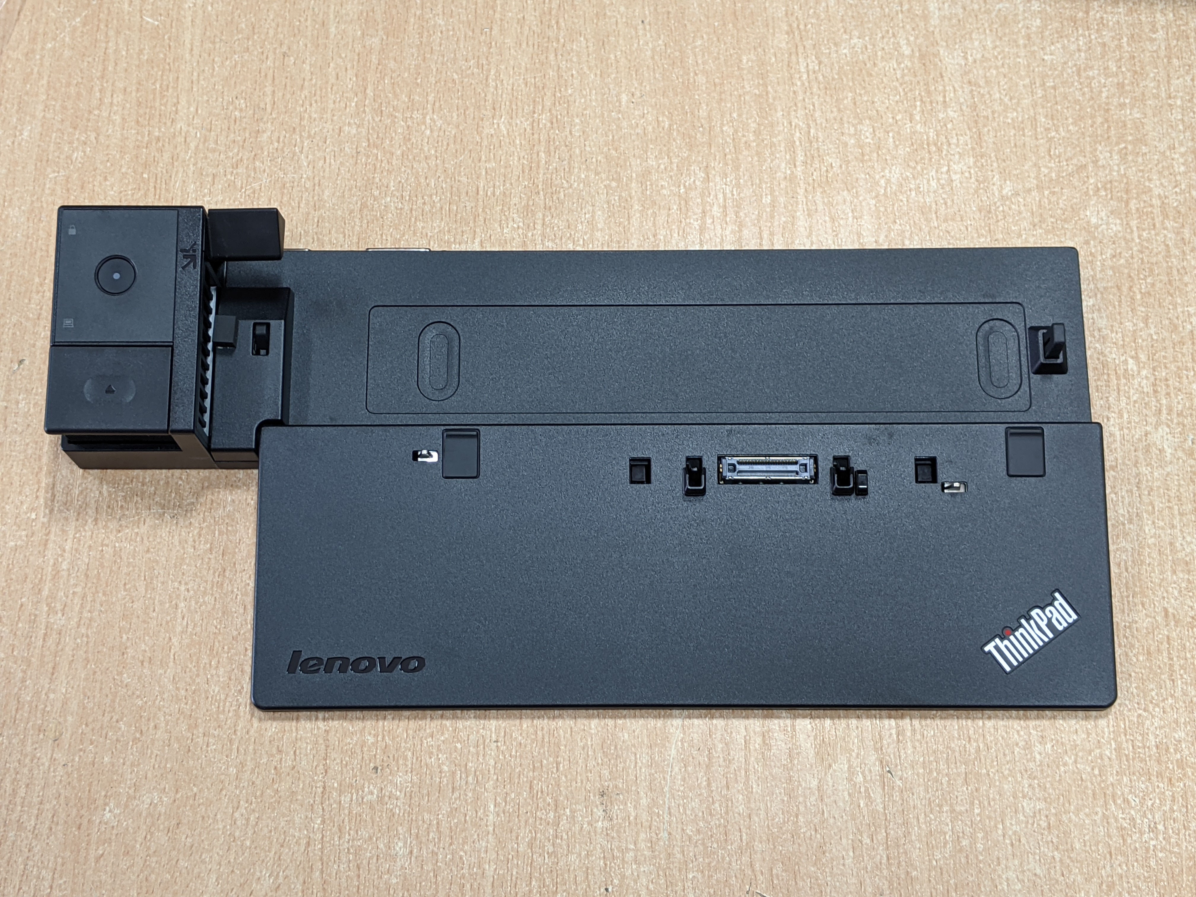 Lenovo ThinkPad Ultra Dock 40A2 А клас | докинг станции за лаптопи | Nextbg